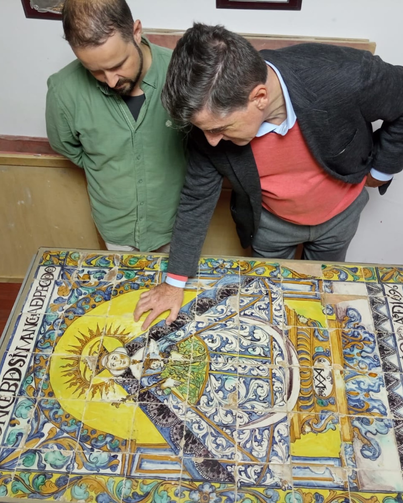 EL RETABLO CERÁMICO DE LA VIRGEN DEL ROCÍO DE 1696 RECUPERA SU ORDEN Y ...